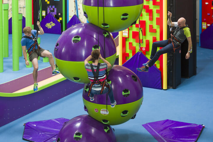 Kletterspaß für Kinder und Erwachsene bei HAPIK Mainz